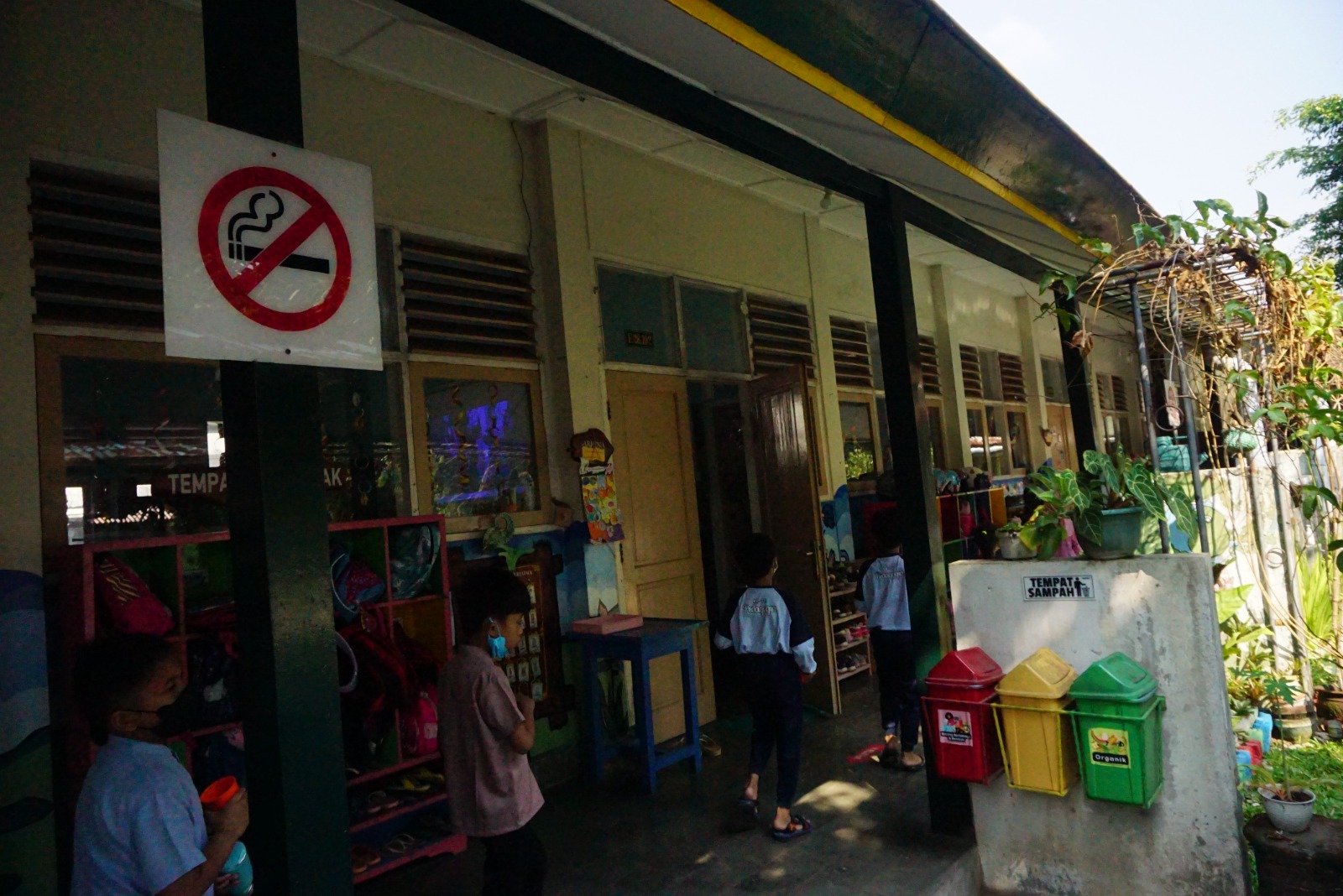 UNY Perkuat Komitmen Kampus Sehat dengan Peraturan Area Tanpa Rokok | Universitas Negeri Yogyakarta